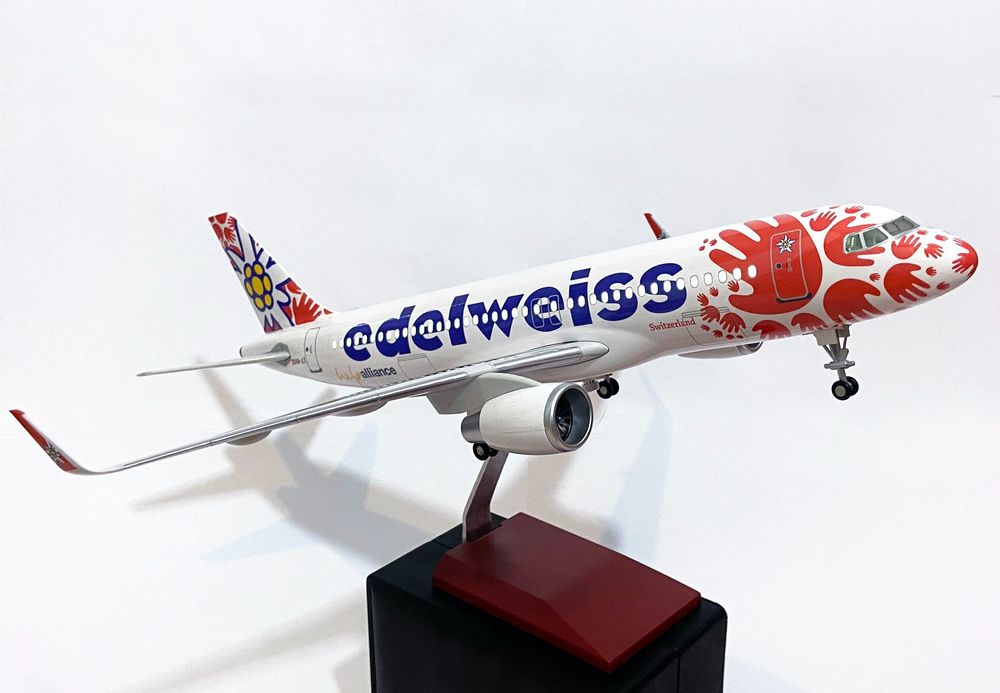 Edelweiss Air Airbus A320 "Help Alliance" Flugzeug Modell (Neu und ...
