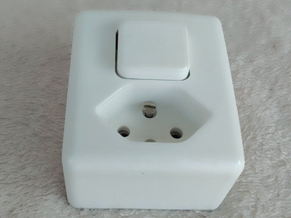 Taster Sch.3 mit Typ 13 Feller Standard Aufputz Kleinkombi (Neu (gemäss ...