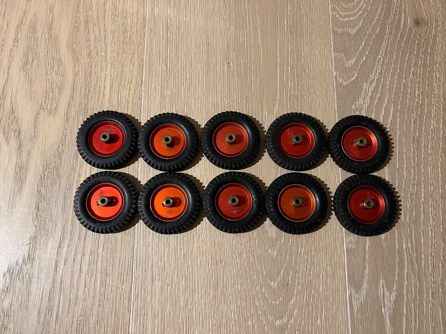 Stokys Schnurlaufrad 35 mm mit Nabe und Gummipneu 10 Stk. (Gebraucht) in Oberägeri für CHF 20 ...