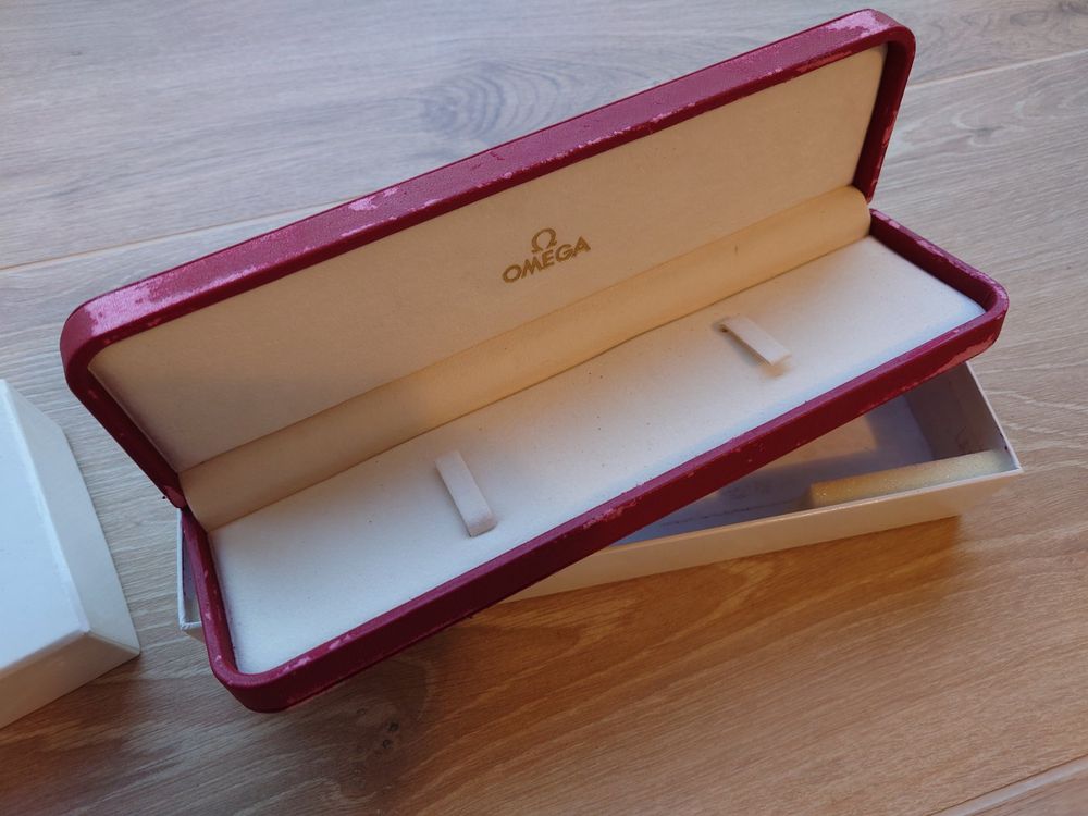 Omega Red box vintage (Gebraucht) in Epalinges für CHF 24 – mit ...