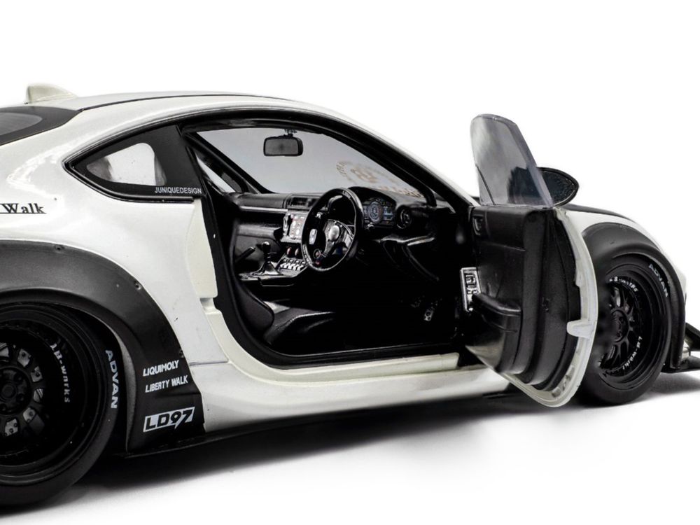 SOLIDO 1/18 TOYOTA GR SUPRA LBWK BODYKIT PEARL WHITE 2024 (Neu und ...