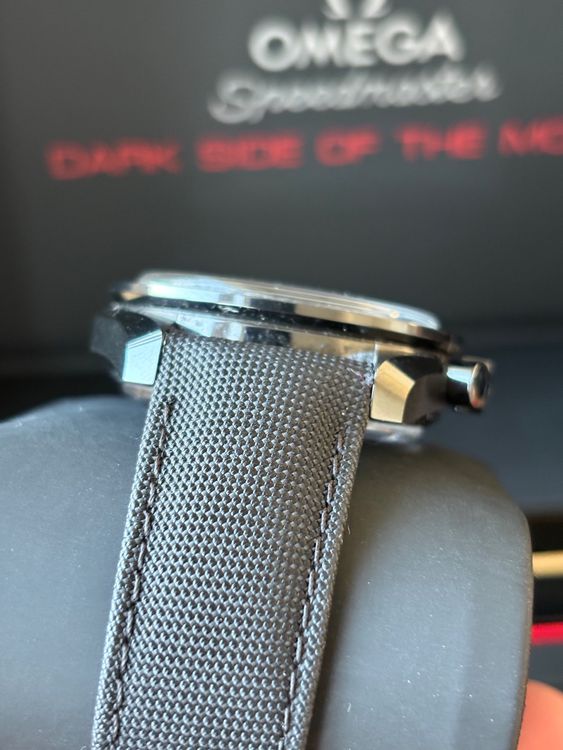Omega Speedmaster Dark Side of the Moon - mit Faltschliesse (Gebraucht ...