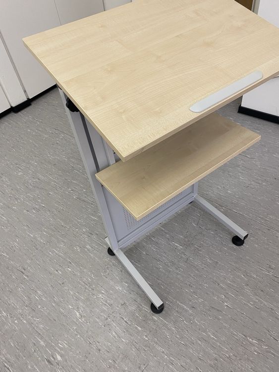 Verstellbarer Stehpult/Laptop-Tisch für Homeoffice 🏡 | Kaufen auf Ricardo