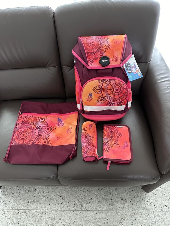 Schulthek / Schultasche / Rucksack Set von Funki Neu | Kaufen auf Ricardo