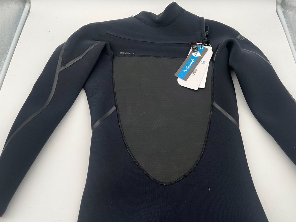 NEU! Oeill Surfanzug Herren PSYCHO TECH 4/3MM CHEST ZIPFULL (Neu und ...