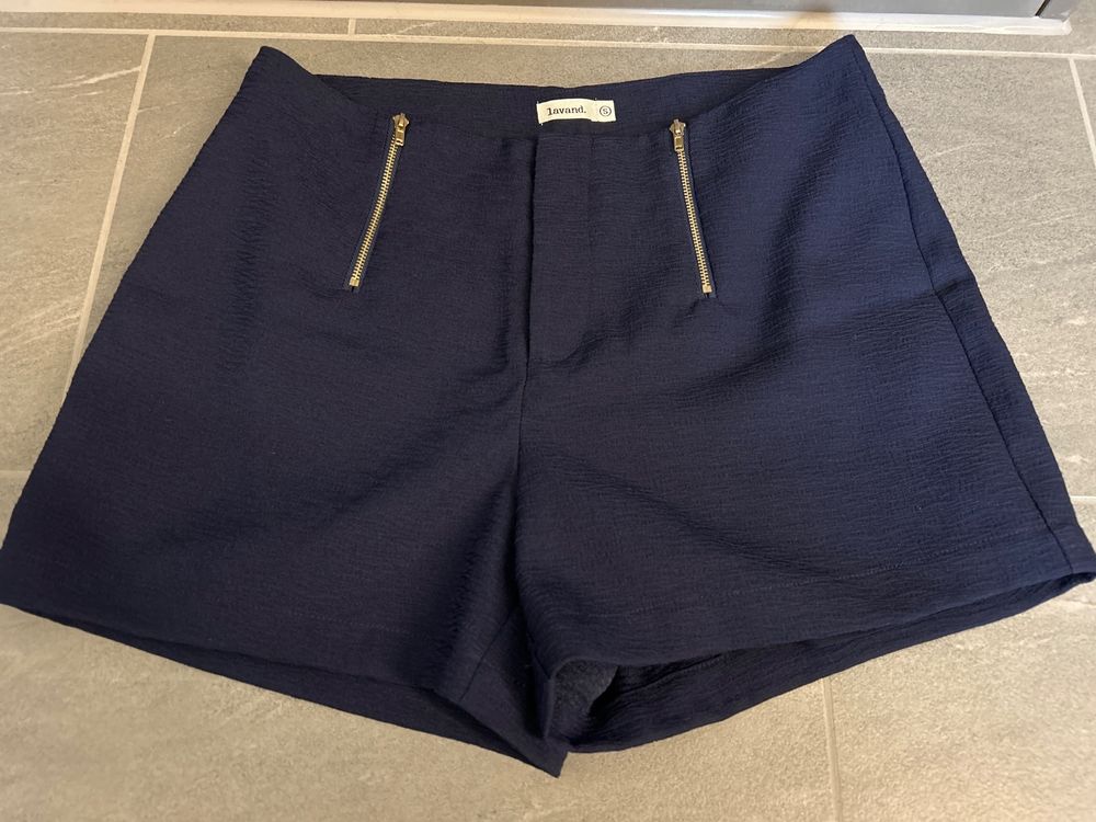 Elegante, kurze Hose der Marke lavand. | Kaufen auf Ricardo