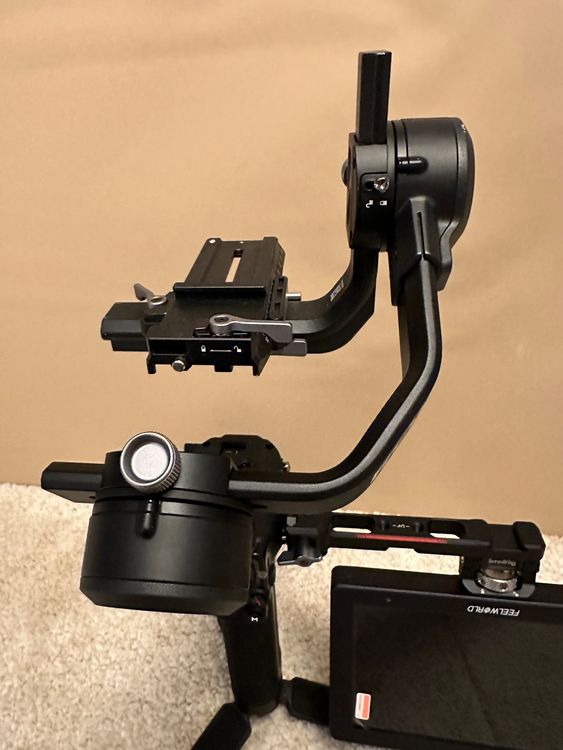 DJI Ronin SC2 + FEELWORLD T7 4K MONITOR + Smallrig Mount (Gebraucht) in ...