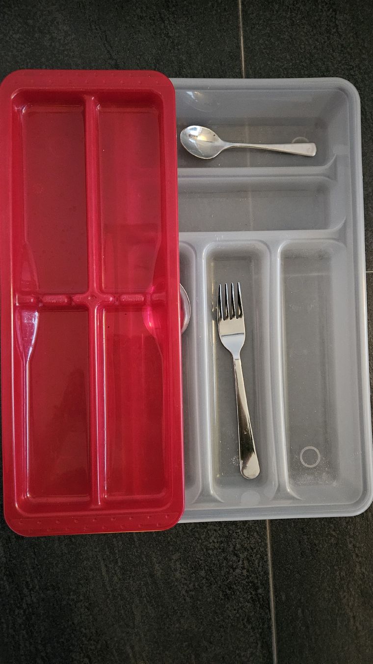 Besteckkasten Set, Kunststoff, Rot und Transparent, Top! (Gebraucht) in ...