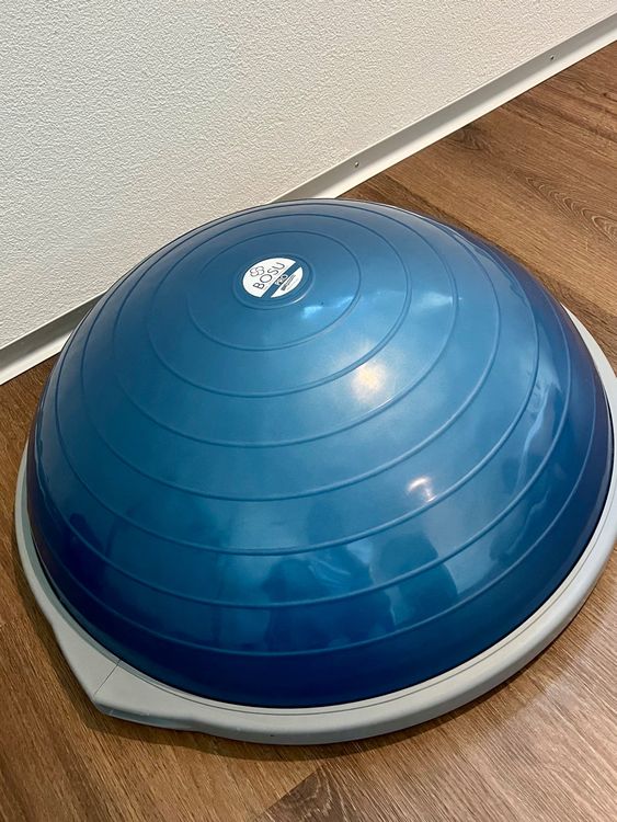 Bosu Ball Pro inkl. Pumpe (Gebraucht) in Kloten für CHF 159 – nur ...
