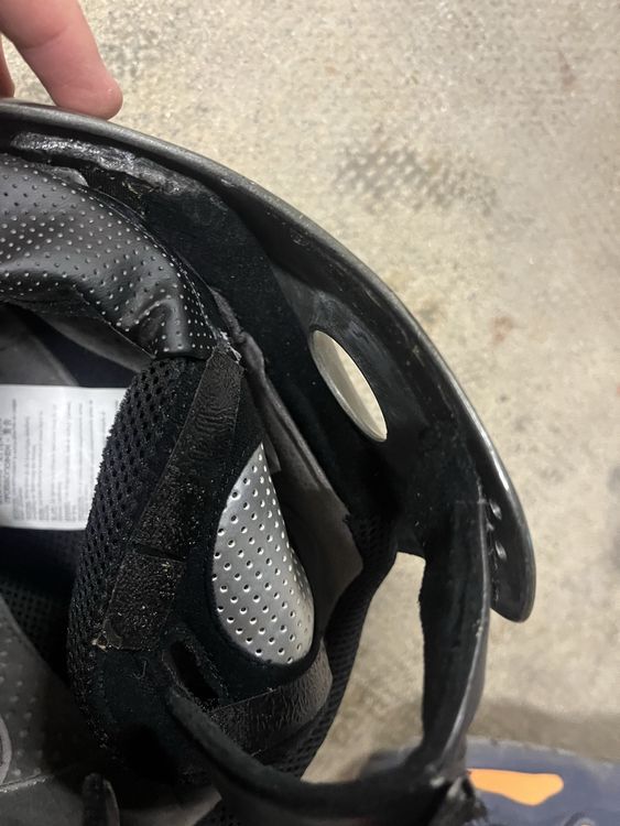 Salomon Skihelm, Band kaputt, Grösse L, Winter-Sale! (Defekt) in Murten ...