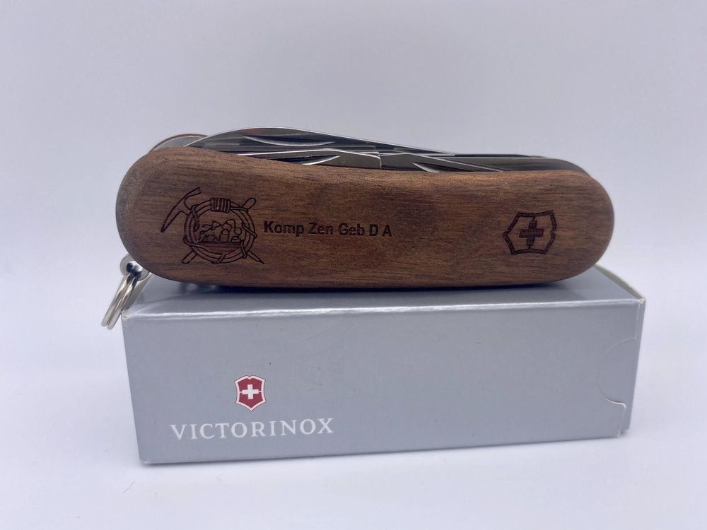Victorinox Evolution Wood 17 Neu (Neu und originalverpackt) in ...