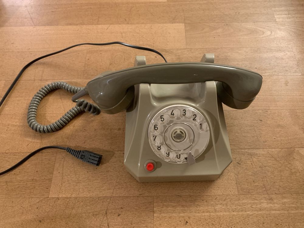 Vintage Telefon (Gebraucht) in Dürnten für CHF 25 – mit Lieferung auf ...