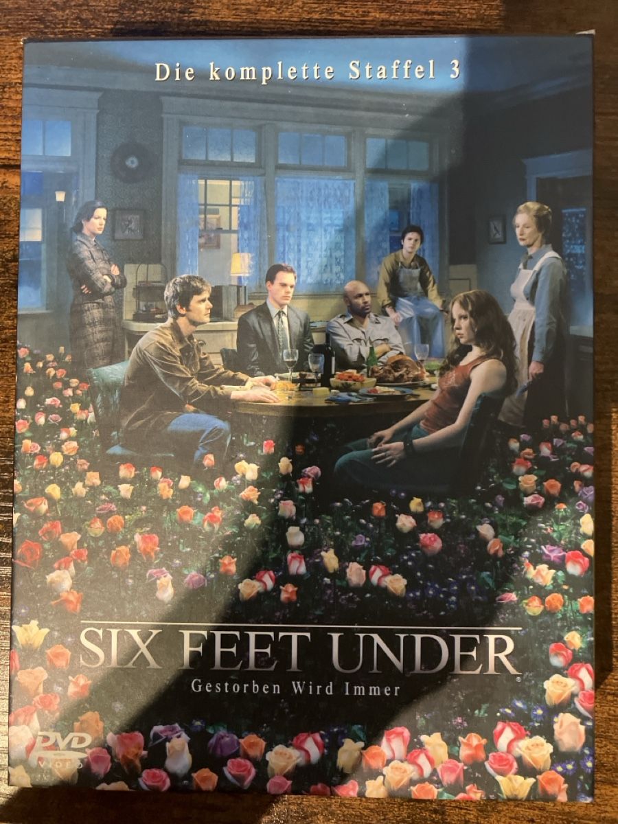 Six Feet Under Staffel drei DVD (Gebraucht) in Glarus für CHF 2 – mit ...