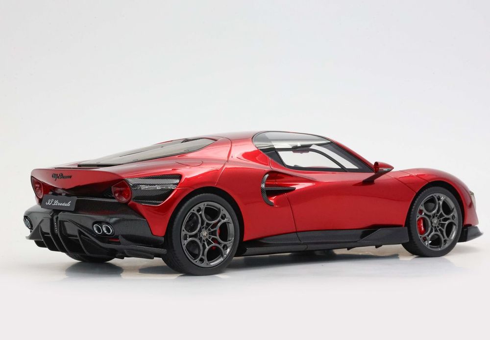 Alfa Romeo 33 Stradale Rosso Villa D’Este rinasce nel 2023 (Nuovo e ...