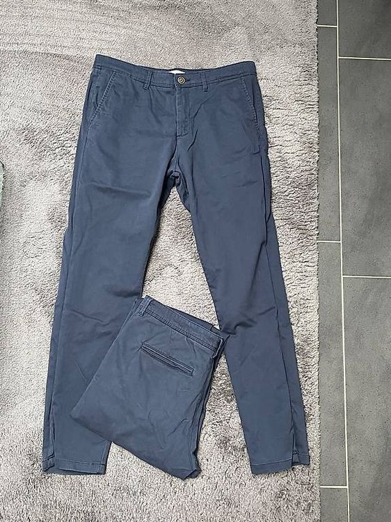 Neuwertige Chino-/Business Hosen (2 Stück) - Grösse 34 (Gebraucht) in ...