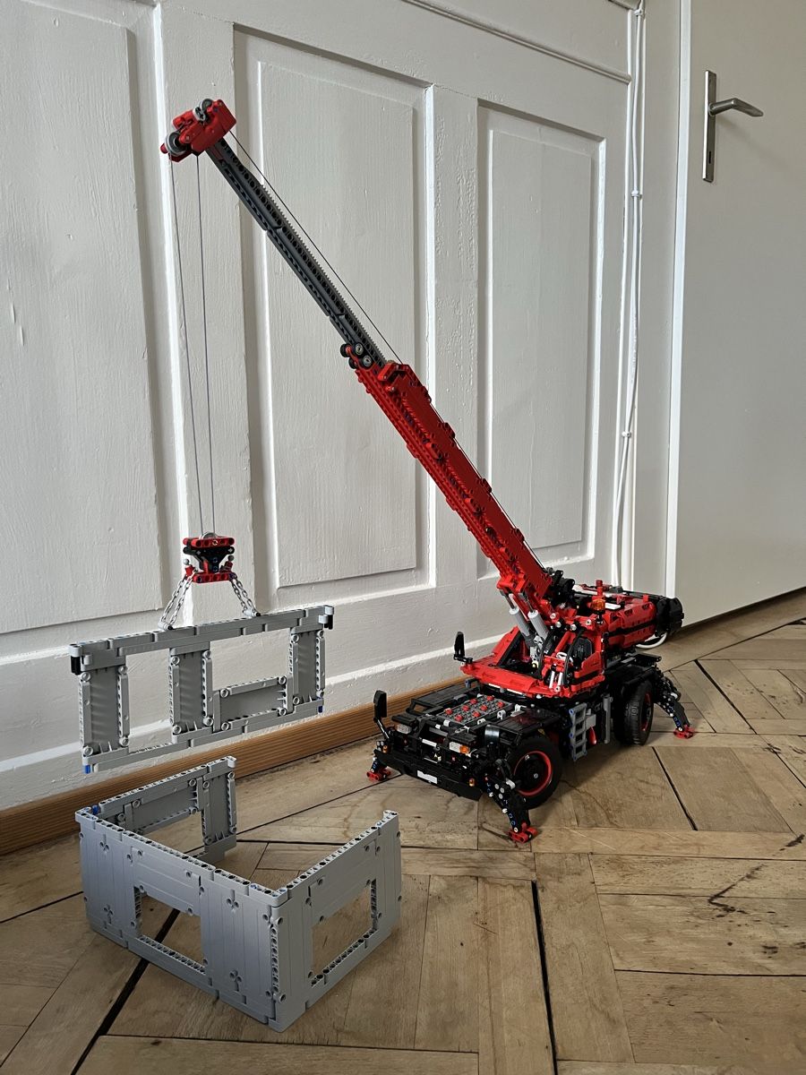 LEGO TECHNIC Kran 42082 (Gebraucht) in Zürich für CHF 95 – mit ...