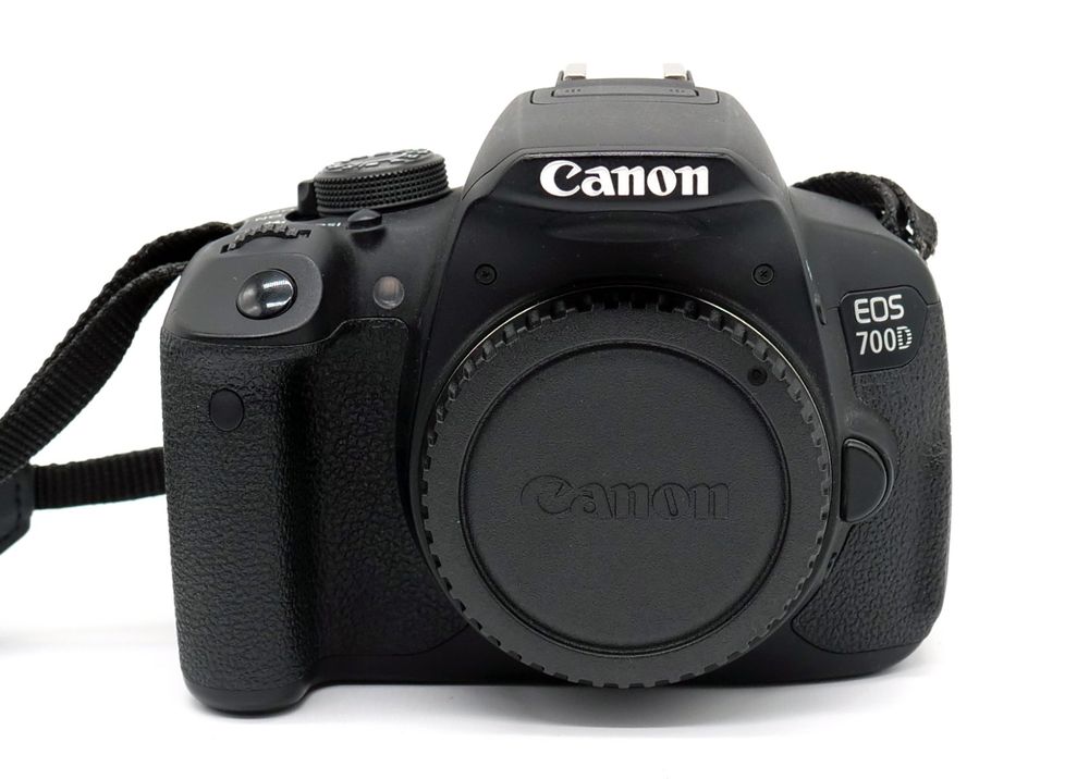 Canon EOS 700D 18MP DSLR-Kamera, FULL HD Video, OVP | Kaufen auf Ricardo