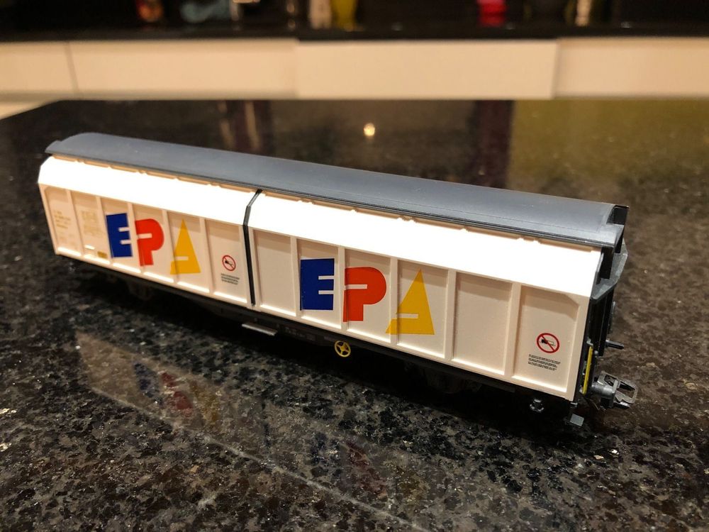 Märklin 48021 Schiebewandwagen EPA H0 (Defekt) in Bauma für CHF 8 – mit ...