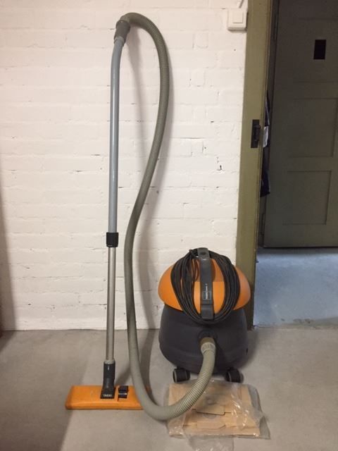 Taski Staubsauger (Gebraucht) in für CHF 200 – nur Abholung auf Ricardo ...