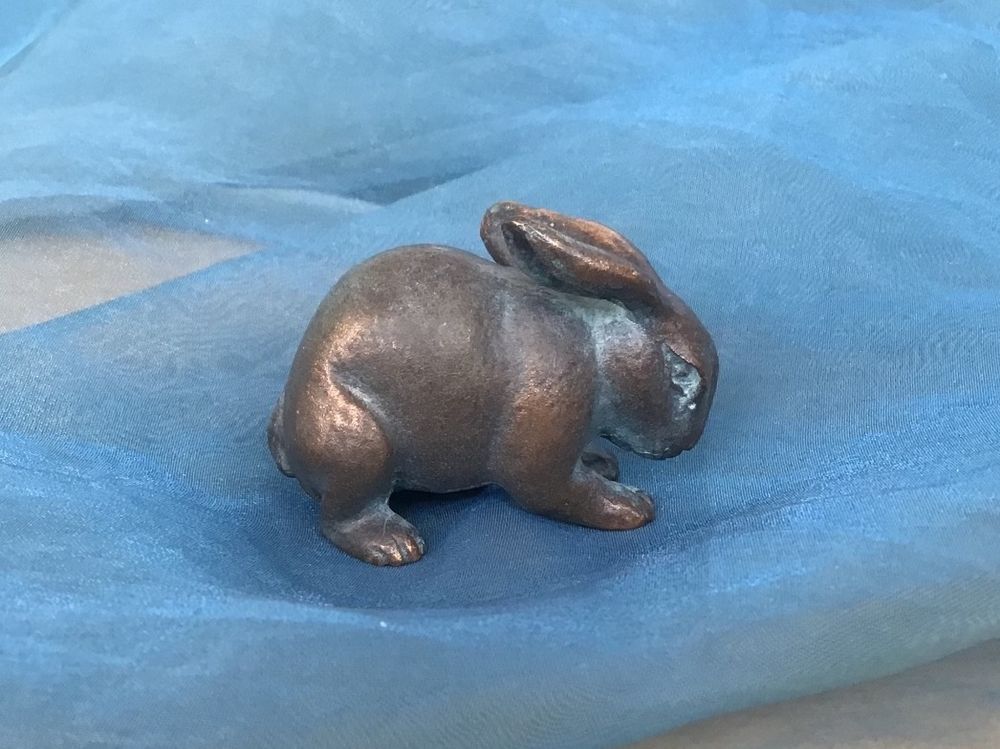 Hase / kleine Bronze Figur | Kaufen auf Ricardo