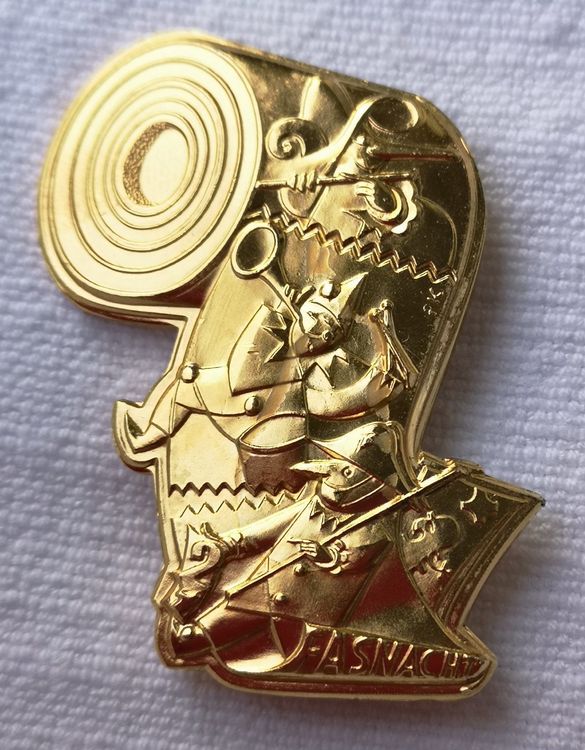 Fasnachtsplakette golden Basel 2021 (Gebraucht) in Zürich für CHF 3 – mit Lieferung auf Ricardo ...