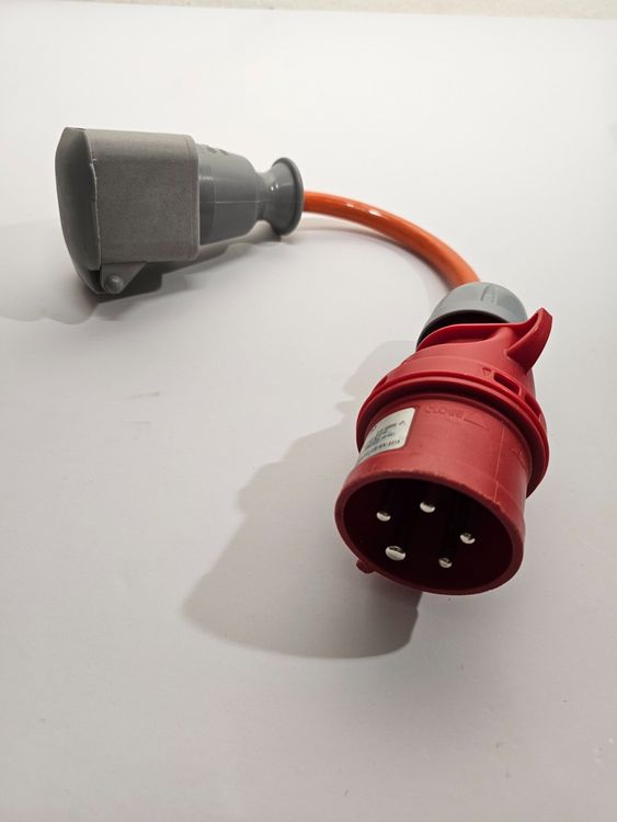 Stromadapter CEE16/5 - J15/5 5Polig 3P+N+E | Kaufen auf Ricardo