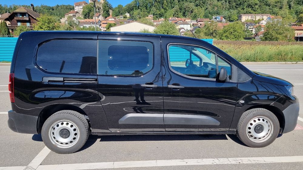 PEUGEOT Partner 1.5 Blue HDi s/s Pro Vertiefte Kabine EAT8. (D'occasion ...
