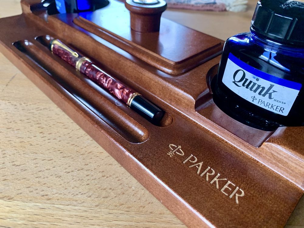 Parker Desk-Set und Füllfeder Duofold Marble Red or Maroon (Gebraucht ...