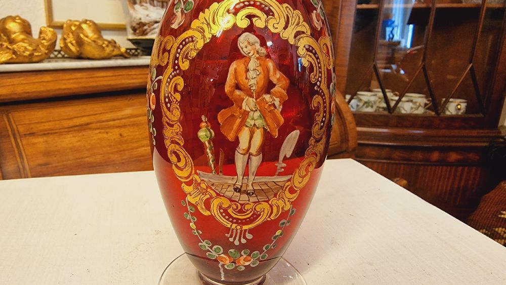 Antike rote Vase, handbemalt, Glas, ca.18cm (Gebraucht) in BERN für CHF 45 – mit Lieferung auf ...