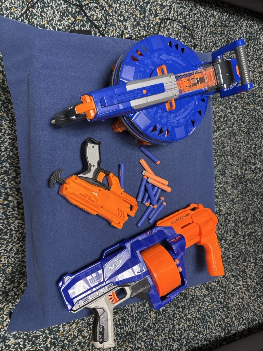 Nerf Elite Surgefire und Strongarm Set - Top Zustand! (Gebraucht) in ...