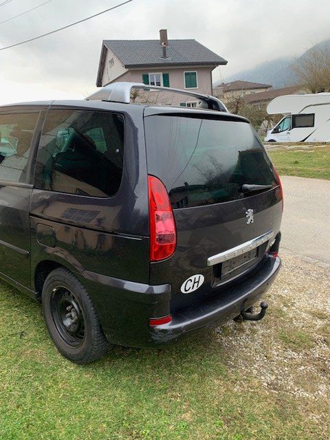 Peugeot 807 2.0I 16V ab MFK 7 Plätzer mit Anhängerkupplung (Gebraucht ...