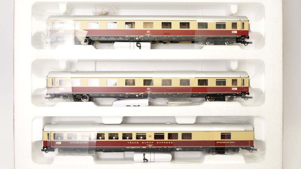 e8 Roco 74073 DB TEE Roland Teil 2 neuwertig (Gebraucht) in Thun für ...