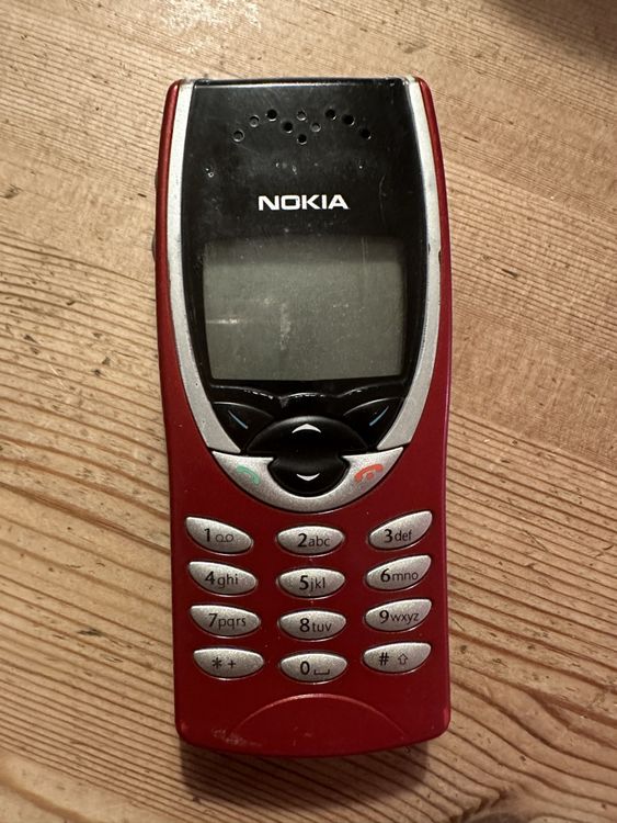 NOKIA 8210 Handy rot | Kaufen auf Ricardo