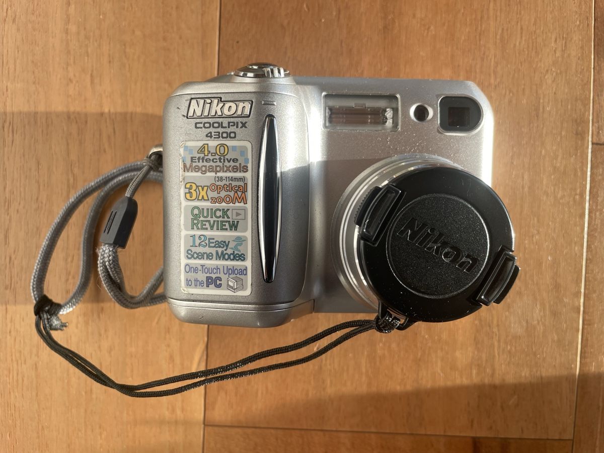 Nikon Coolpix 4300, Nikkor Zoom 8-24mm, f2.8-4.9 (Gebraucht) in Boll ...