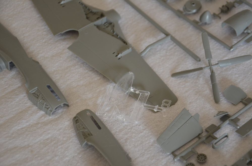 Revell P-51D Mustang 1:48 Scale (85-5241), mit Bauanleitung | Kaufen ...