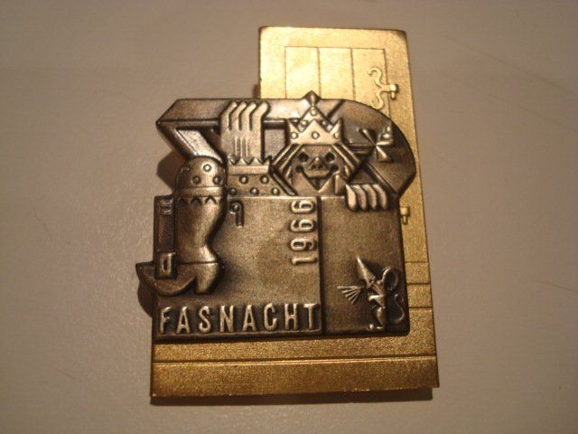 Plakette 1966 Gold | Kaufen auf Ricardo