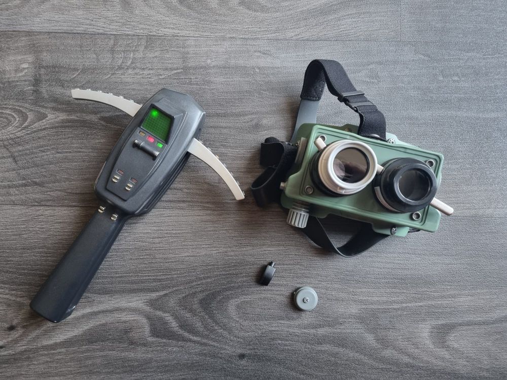 Ghostbusters Ecto Goggles et PKE Meter (Gebraucht) in Nyon für CHF 290 ...