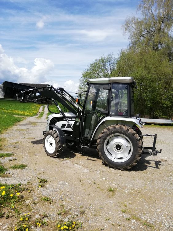 Traktor 4x4 mit Frontlader (Gebraucht) in Au ZH für CHF 16000 – nur ...
