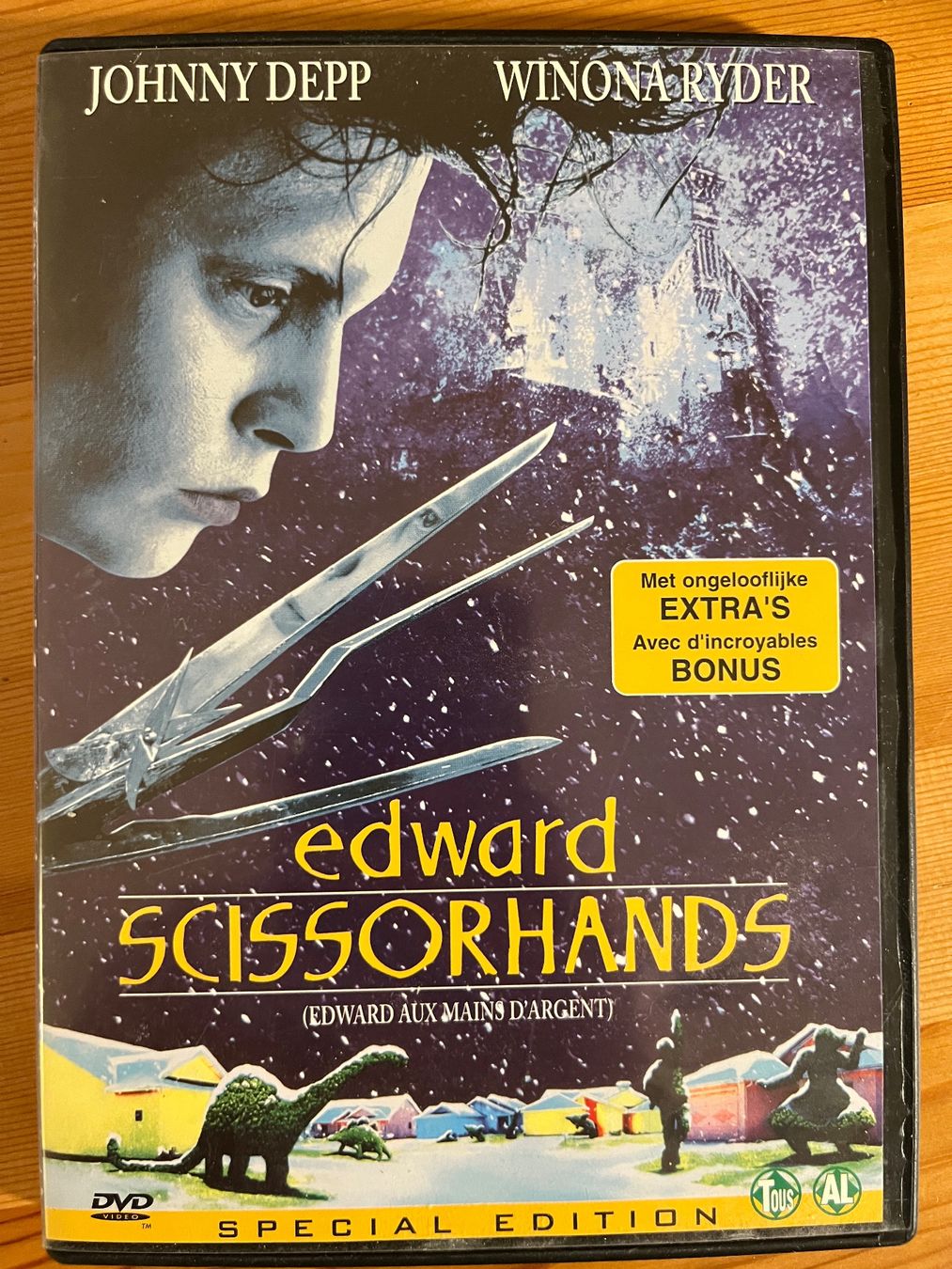 EDWARD SCISSORHANDS - TIM BURTON - JOHNNY DEPP, WINONA RYDER (Gebraucht) in Lausanne für CHF 3 ...