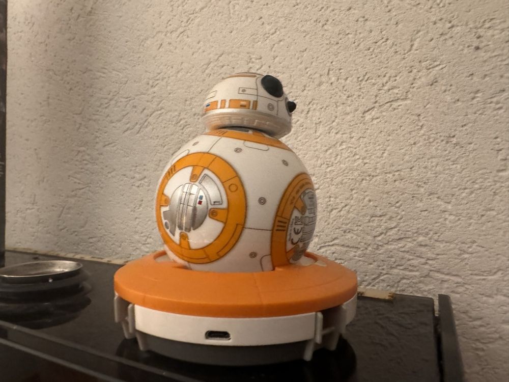 Starwars BB8 Ferngesteuert mit App (Gebraucht) in Strengelbach für CHF 6 – nur Abholung auf ...