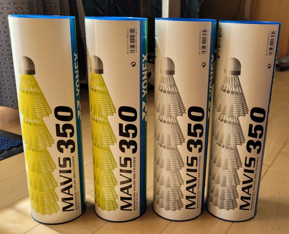 Yonex Mavis 350 Nylon - 4 Dosen, je mit 6 Shuttles - Neu (Neu und ...