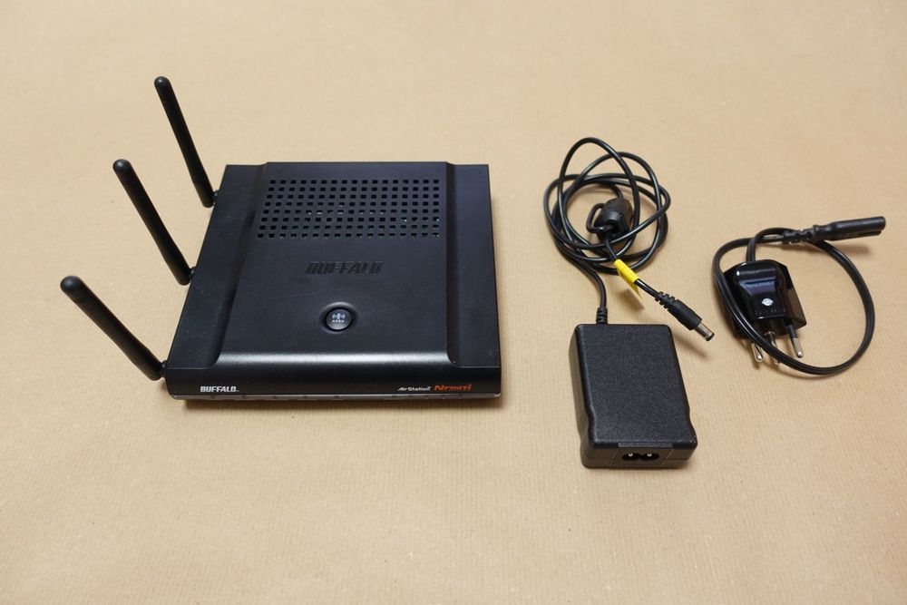 Routeur Wi-Fi Buffalo WZR2-G300N | Kaufen auf Ricardo