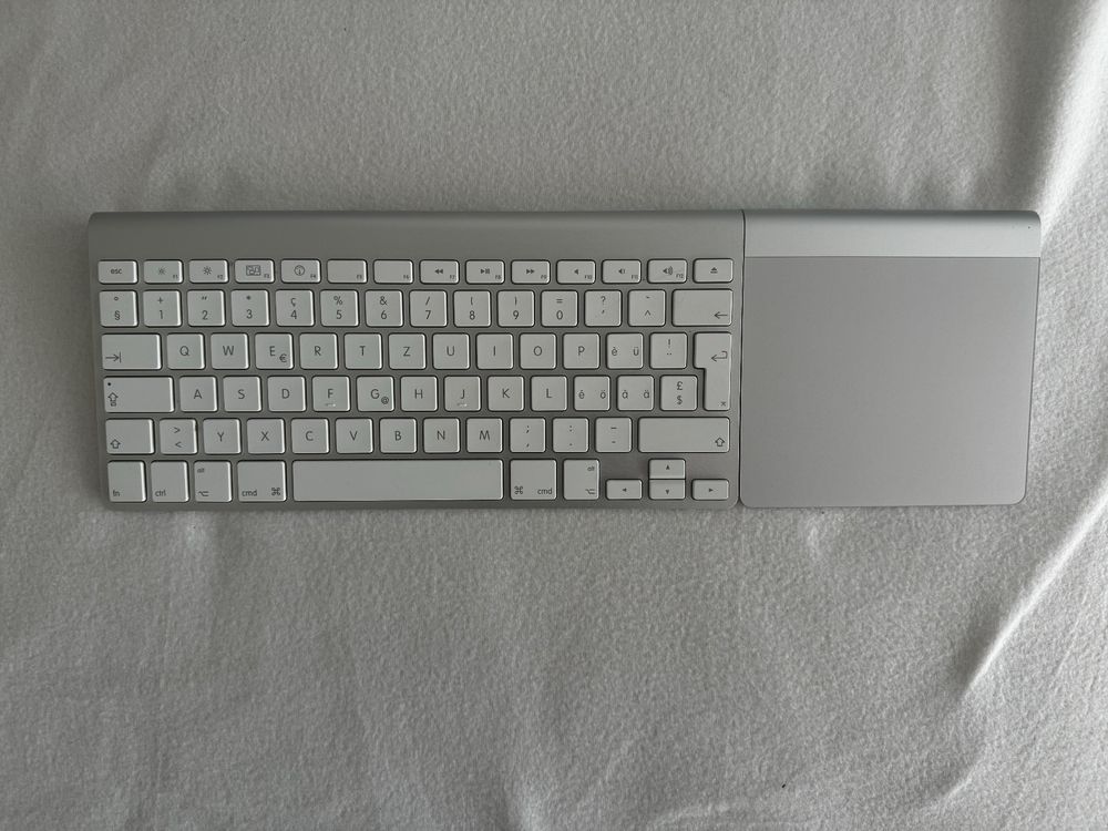 Apple Wireless Keyboard / Tastatur A1314 + A1339 Trackpad (Gebraucht ...