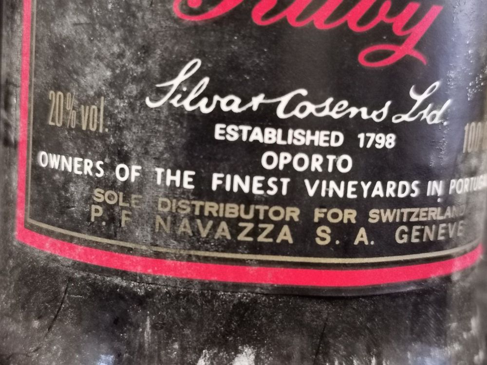 PORTO DOW'S PORT RUBY ANCIENNE BOUTEILLE ENTAMÉE (Gebraucht) in Genève ...