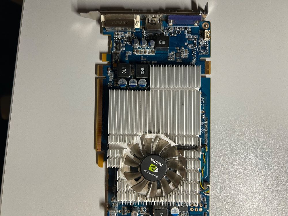 GeForce GT330 2 GB DDR (Gebraucht) in Tägerig für CHF 10 – mit ...