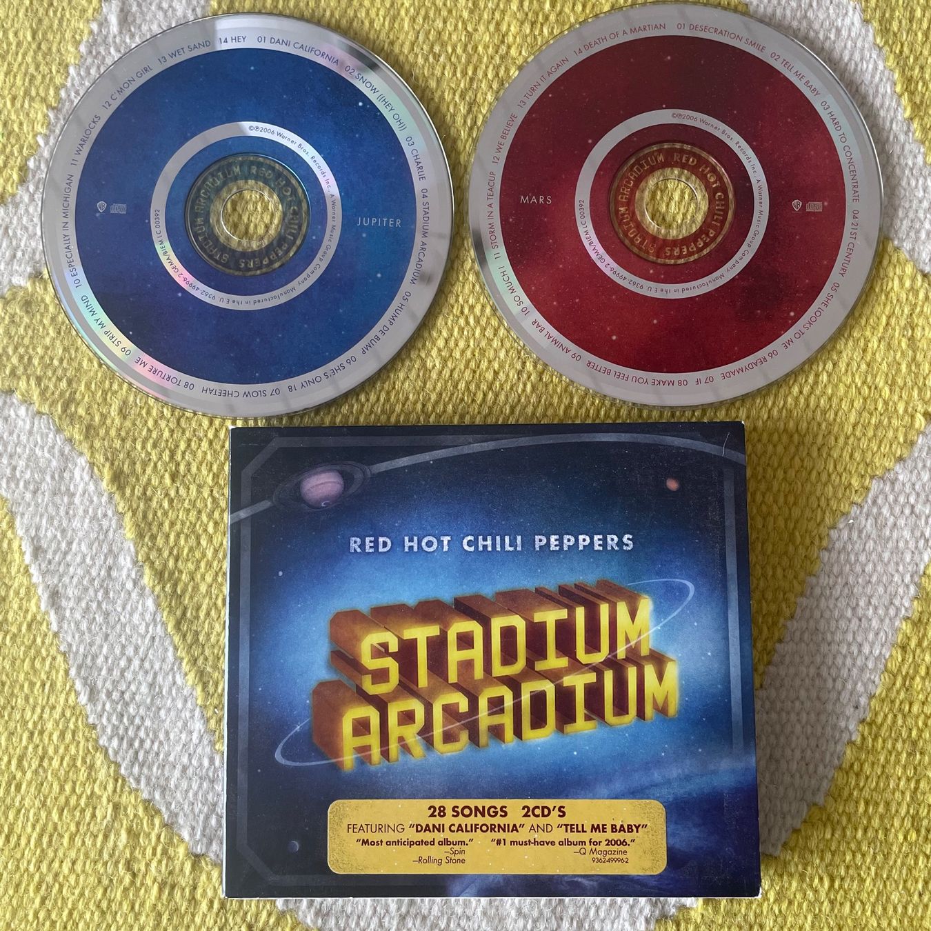 RED HOT CHILI PEPPERS-2CD STADIUM ARCADIUM (DIGIPACK) (Gebraucht) in ...