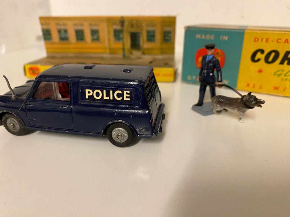 Corgi Toys - 448 BMC Mini Police Van seltene Räder OVP | Kaufen auf Ricardo