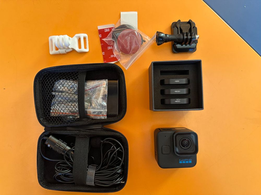 GoPro Hero 11Black Mini + Accessories (Usato) a ADLISWIL per CHF 190 ...