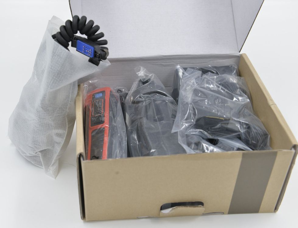 ENTEL DT885FF ATEX UHF Funkgerät inkl Kehlkopfmicro (5024) (Neu und ...