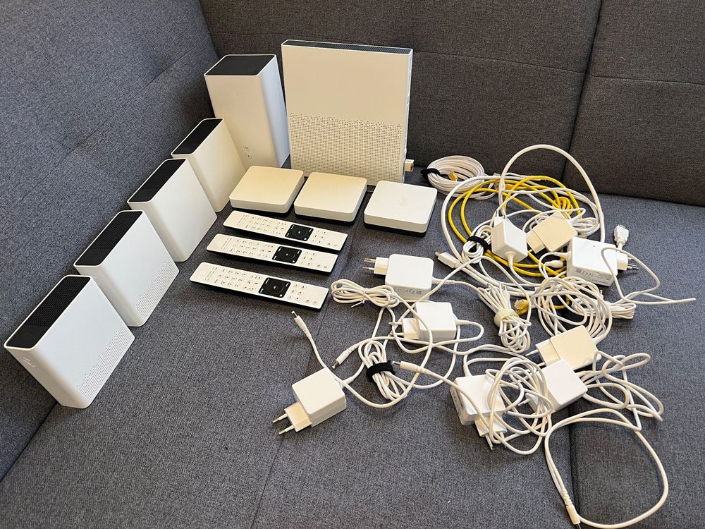 Swisscom Wlan Box Router Internet TV Kabel Glasfaser Set | Kaufen auf ...